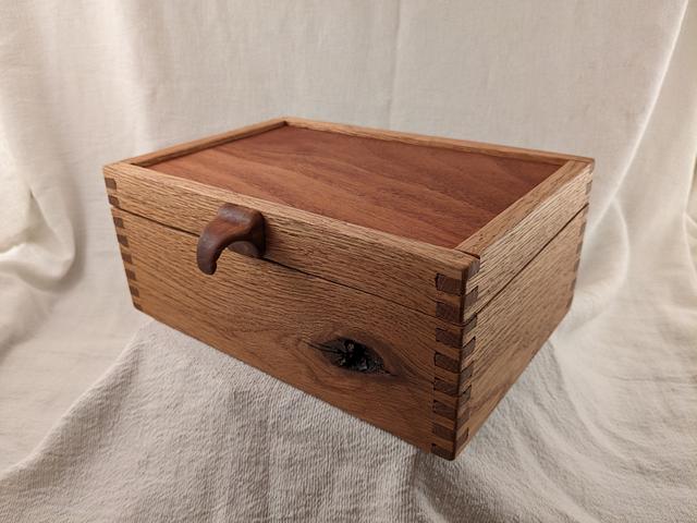 Simple Rustic Box - Woodworking Project by littlecope - Craftisian