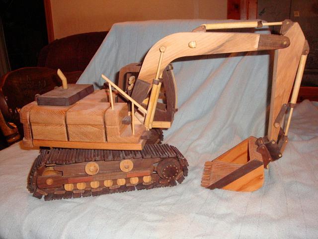 TRACK-HOE PHOTOS ADDED - Woodworking Project by GR8HUNTER - Craftisian