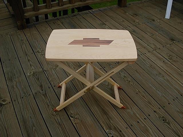 Bowtie Folding Table - Woodworking Project by Jim Jakosh - Craftisian