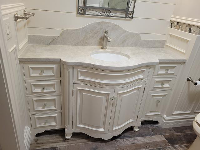 Vanity - Woodworking Project by Les Hastings - Craftisian