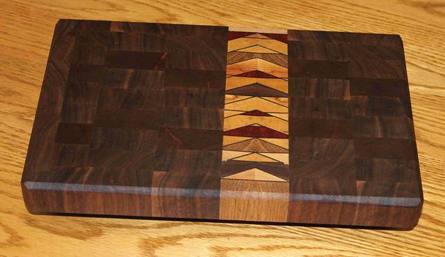 Cutting boards - Woodworking Project by Bondo Gaposis - Craftisian