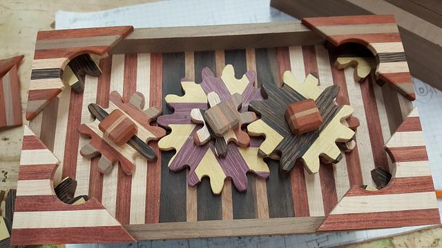 Carousel Puzzle - Woodworking Project by Kel Snake - Craftisian