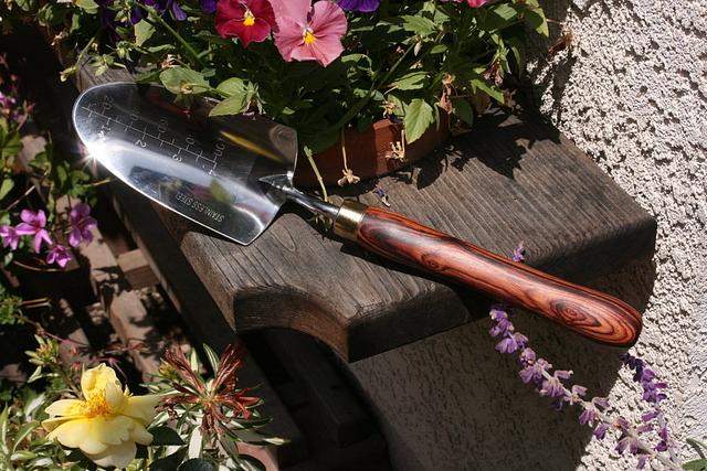 garden trowel - Woodworking Project by Pottz - Craftisian