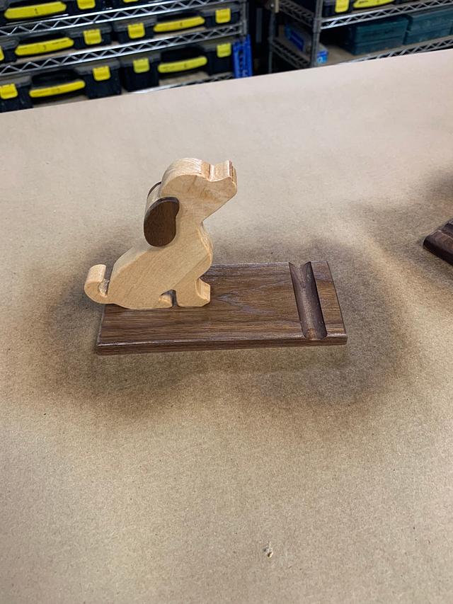 Puppy Phone Stand - Woodworking Project by Sparky - Craftisian