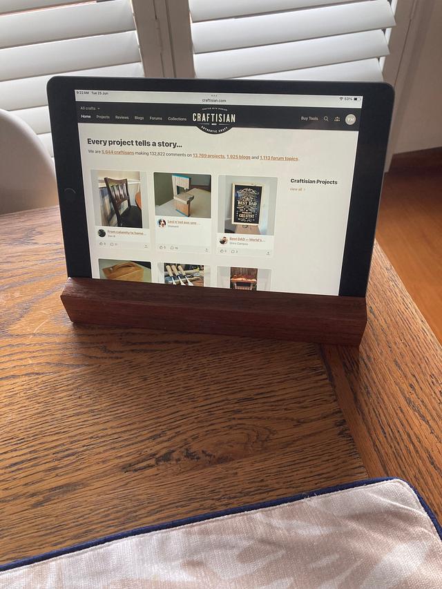 iPad stand - Woodworking Project by Yhprum - Craftisian