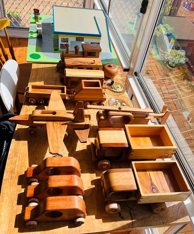 I made a couple of Ute's / Small Trucks and a few small Cars for the ...