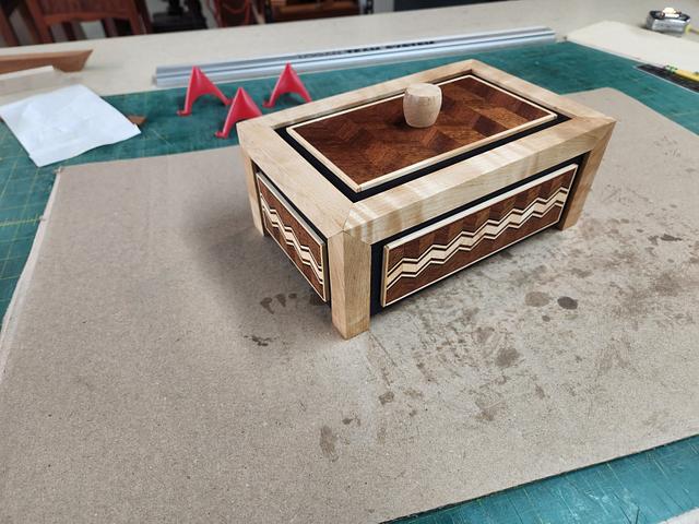 Another box - Woodworking Project by Tim0001 - Craftisian