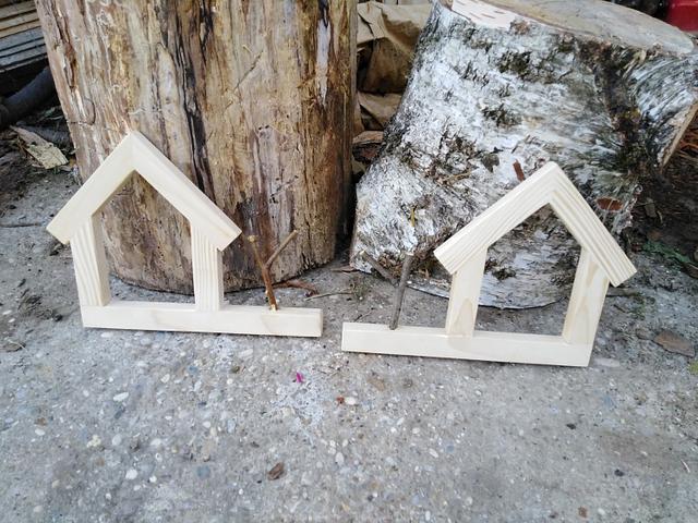 LIGHTSWITCH HOUSE - Woodworking Project by majuvla - Craftisian