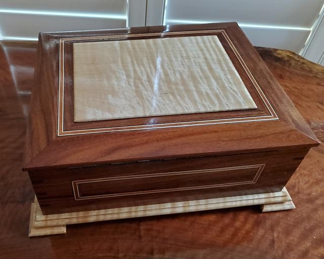 Box - Woodworking Project by Tim0001 - Craftisian