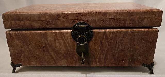 Maple wood burl keepsake box - Woodworking Project by Boxer - Craftisian