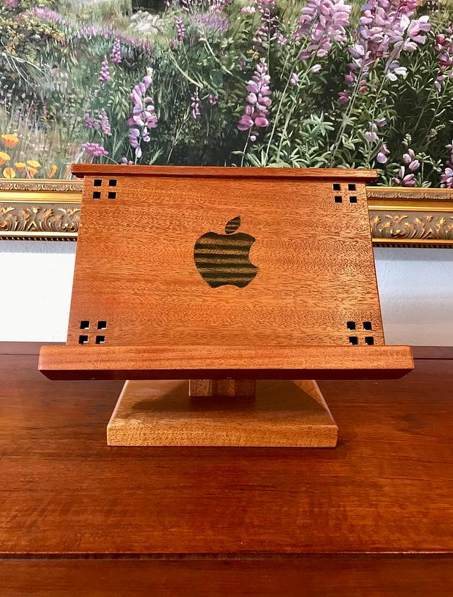 Apple iPad Stand - Woodworking Project by James McIntyre - Craftisian