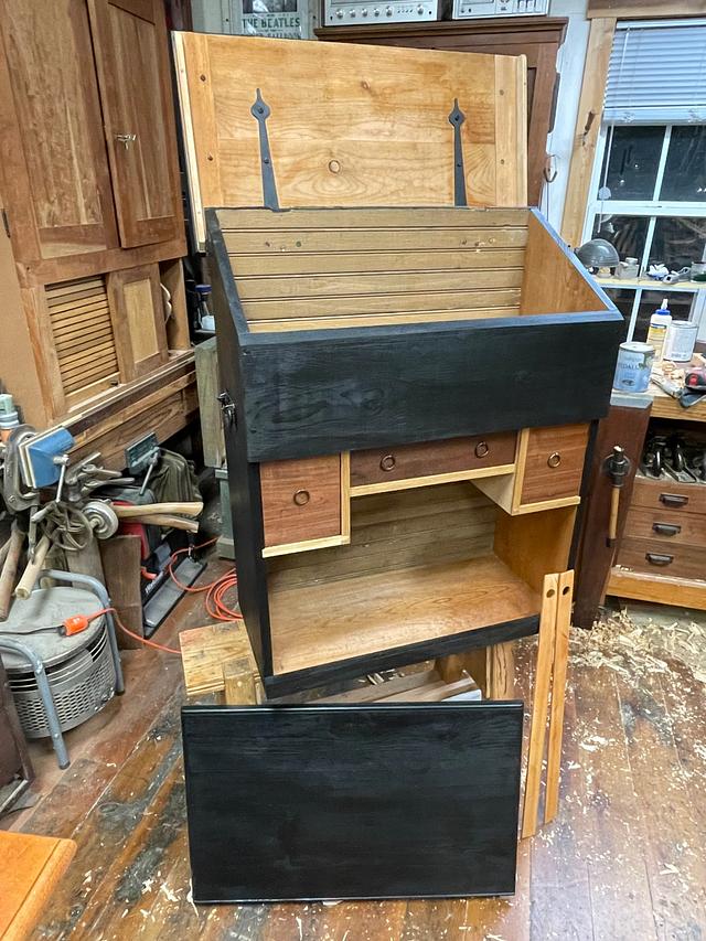 My Dutch Tool Chest - Woodworking Project by Smitty - Craftisian