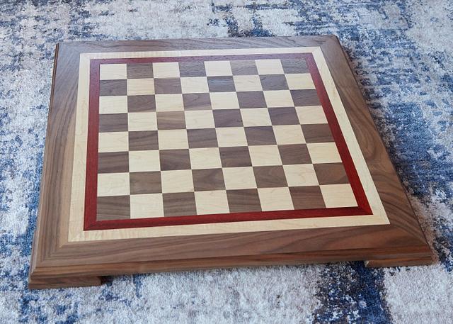 Chess Board for a Friend - Woodworking Project by Moke - Craftisian