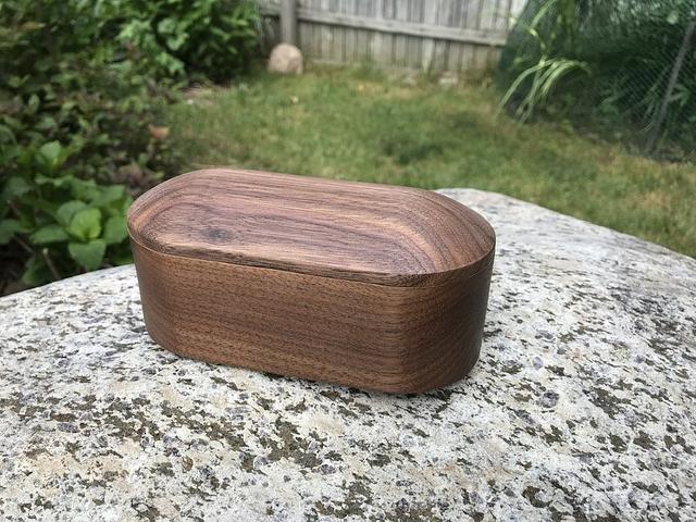 Small Walnut Box - Woodworking Project by Roger Gaborski - Craftisian