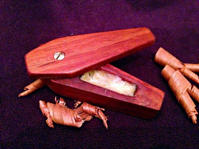 Grease Box - Woodworking Project by Ron Aylor - Craftisian