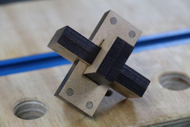 Wooden Knot Puzzle - Woodworking Project by LIttleBlackDuck - Craftisian