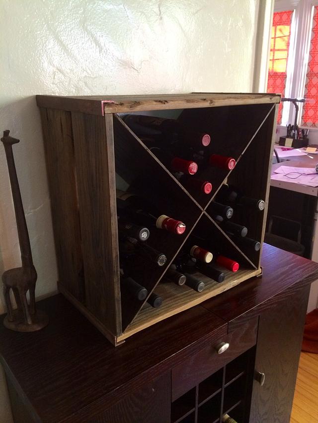 Rustic wine box - Woodworking Project by Indistressed - Craftisian
