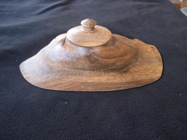 Lidded Volcano Bowl - Woodworking Project by Jim Jakosh - Craftisian
