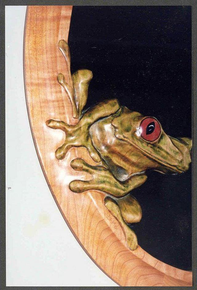 Frog mirror detail - Woodworking Project by WestCoast Arts - Craftisian