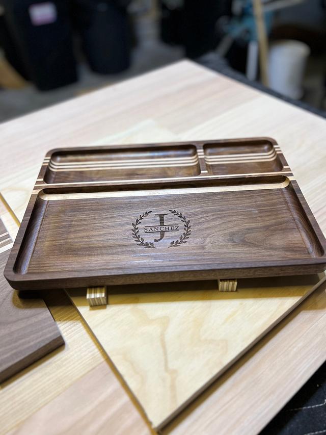 Custom Walnut Tray - Woodworking Project by Shiro Campos - Craftisian