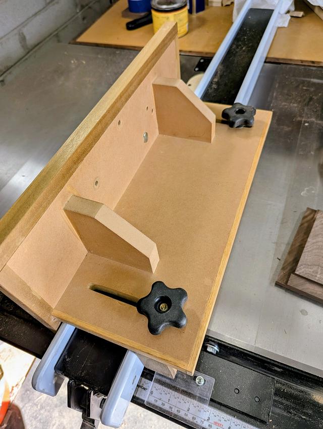 Table saw fence tenoning jig. - Woodworking Project by Jeffski1 ...