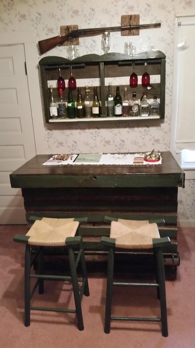 Moonshine Bar and Shelve - Woodworking Project by John Caddell - Craftisian