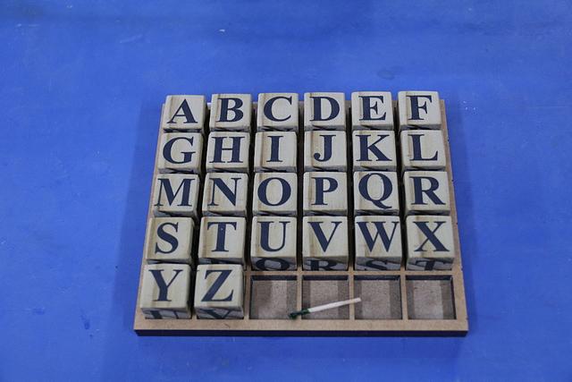 Teach your wood to spell. - Woodworking Project by LIttleBlackDuck ...