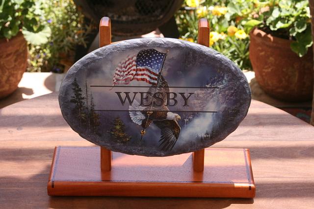 family name plaque stand - Woodworking Project by Pottz - Craftisian