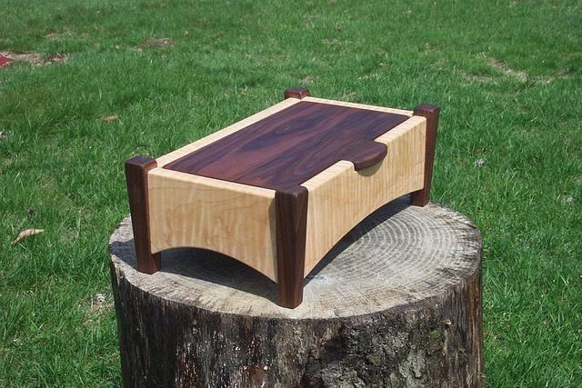 Birthday Gift Box - Woodworking Project by ChuckV - Craftisian
