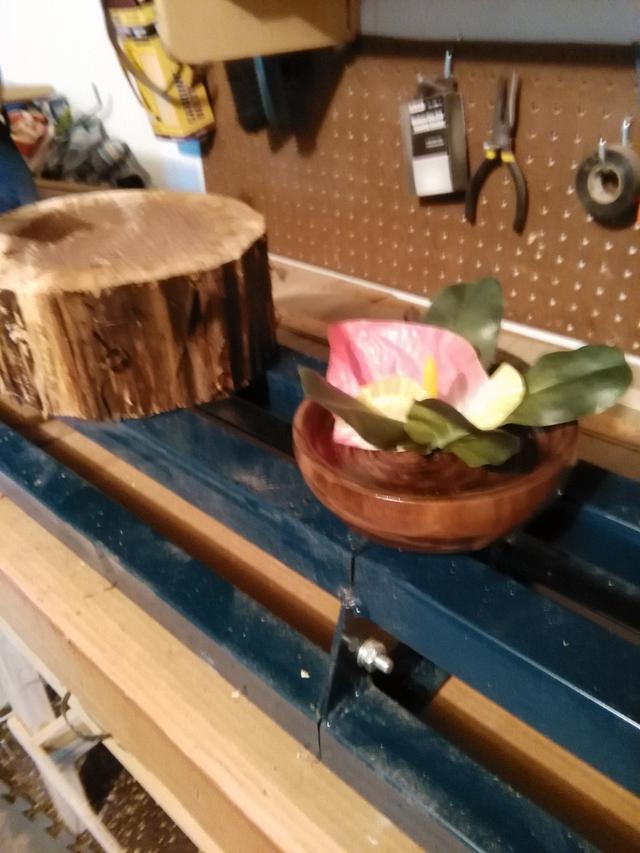 Black walnut bowl - Woodworking Project by jim webster - Craftisian