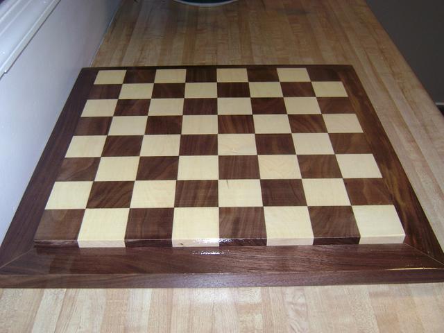 Chess Board - Woodworking Project by David Roberts - Craftisian