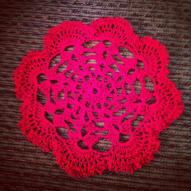 Red doily - Needleworking Project by Katrn - Craftisian