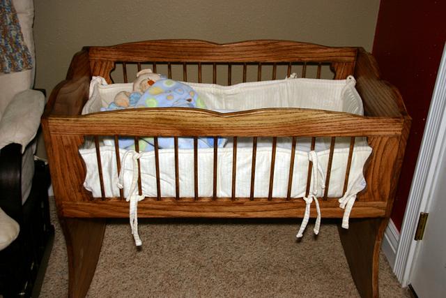 Rocking Baby Cradle - Woodworking Project by Papa Time - Craftisian