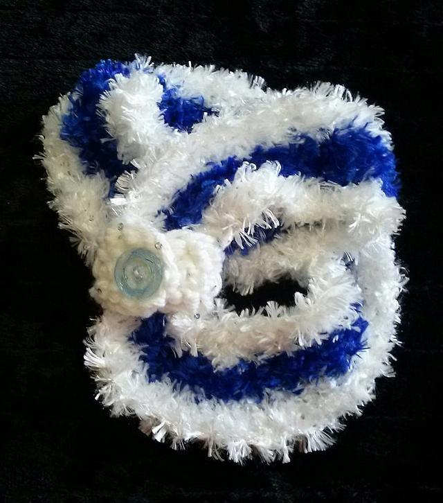 Super soft furry anf fun infinity scarf - Needleworking Project by Sam ...