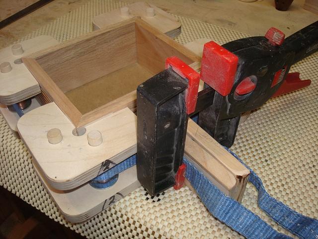 NEW BOX CLAMP (VIDEO ) - Woodworking Project by kiefer - Craftisian