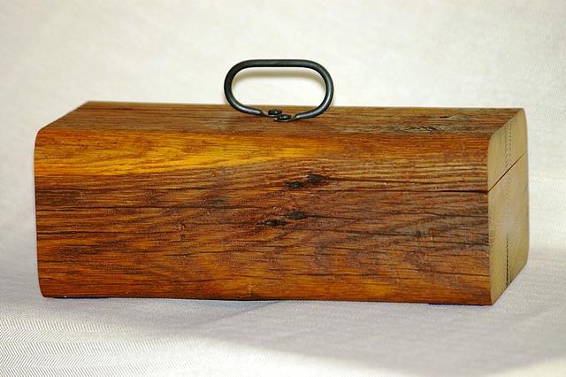 White Oak Box - Woodworking Project by Michael Ray - Craftisian