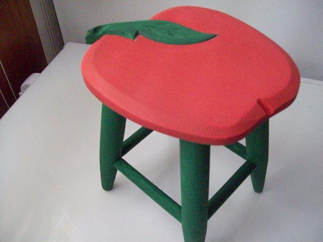 small apple stool - Woodworking Project by jim webster - Craftisian