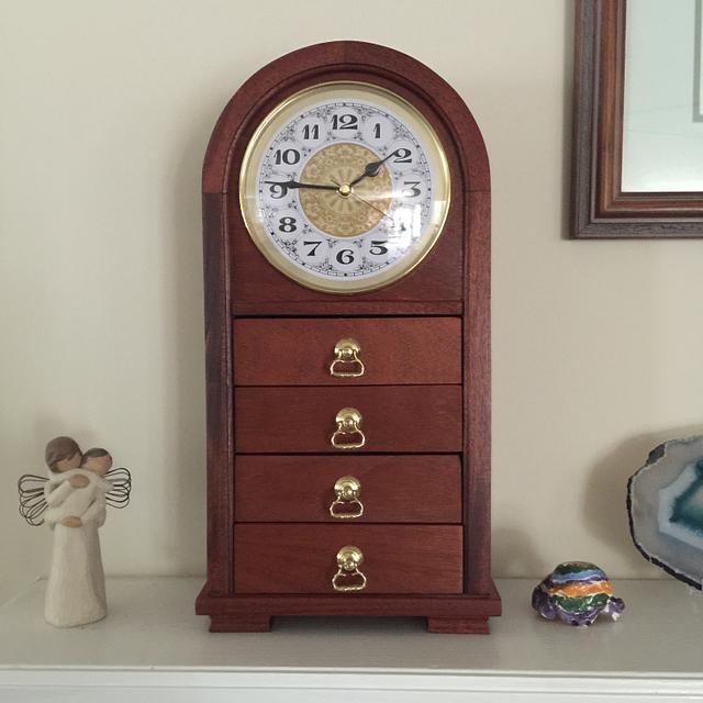 Mantel Clock - Woodworking Project by Dorald - Craftisian