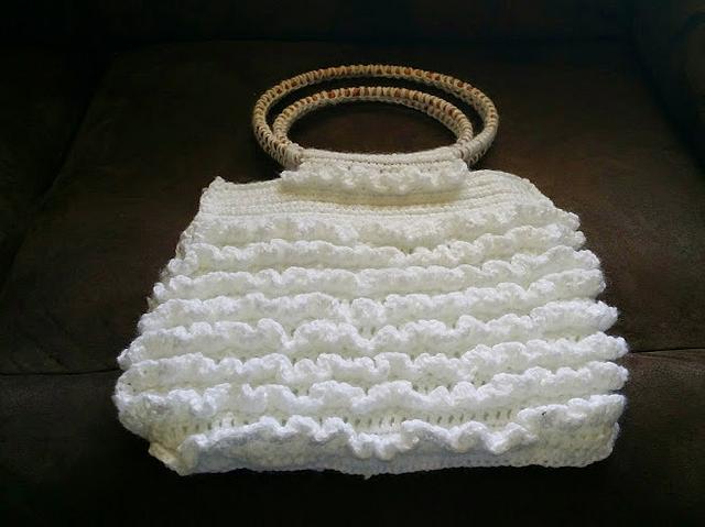 Small Lacy Hand Bag - Needleworking Project by KazKraftz - Craftisian