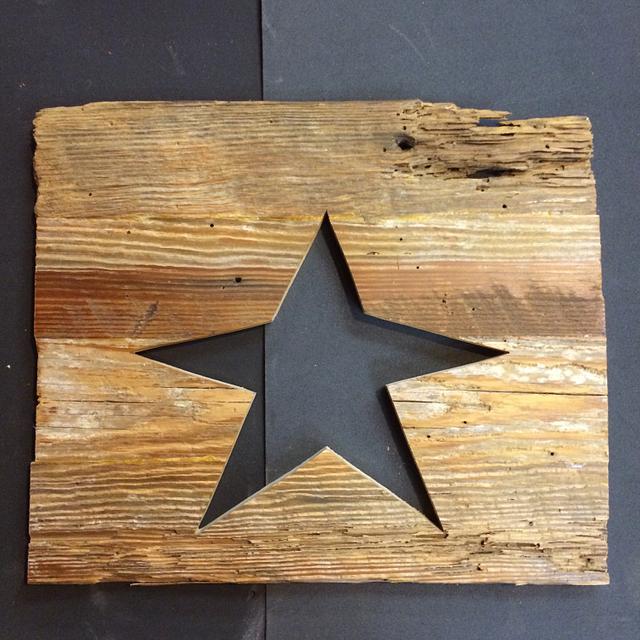 Rustic Star - Woodworking Project by Leldon Maxcy - Craftisian