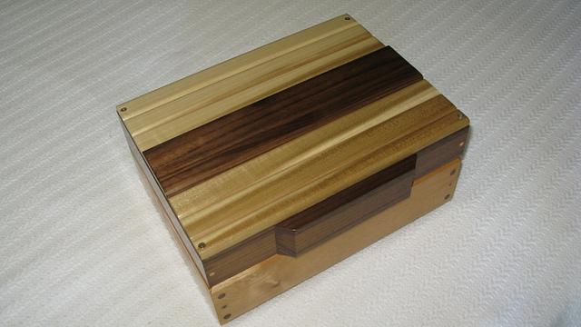 Simple box - Woodworking Project by VKD - Craftisian