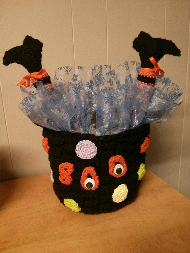 Halloween Candy Basket - Needleworking Project by bamwam - Craftisian