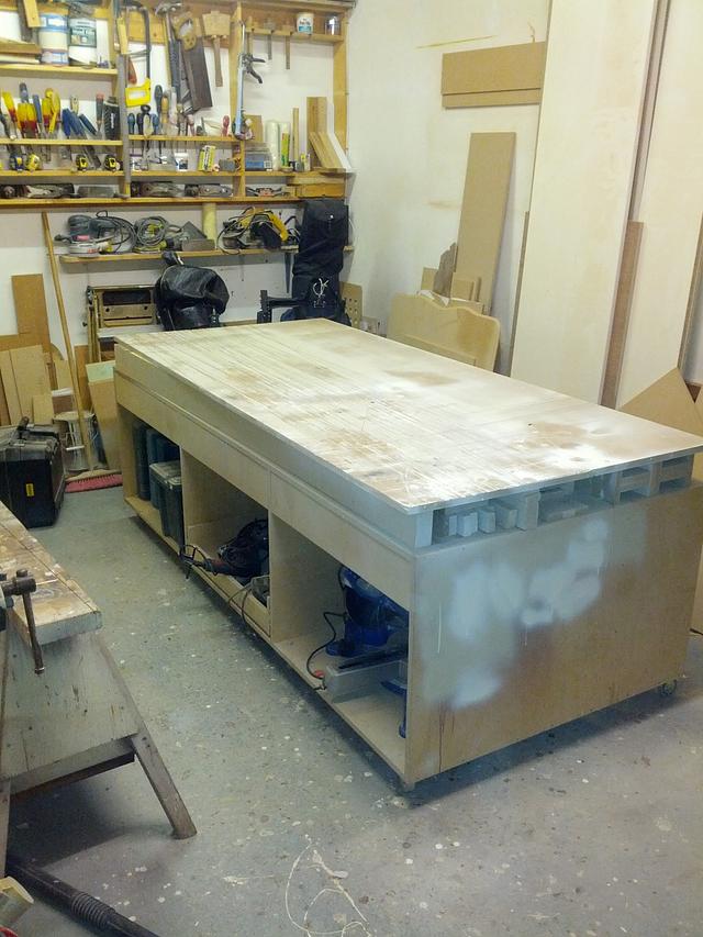 Assembly station... - Woodworking Project by Renners - Craftisian