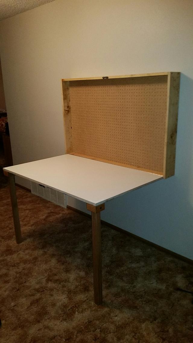 Fold away fabric cutting table - Craftisian